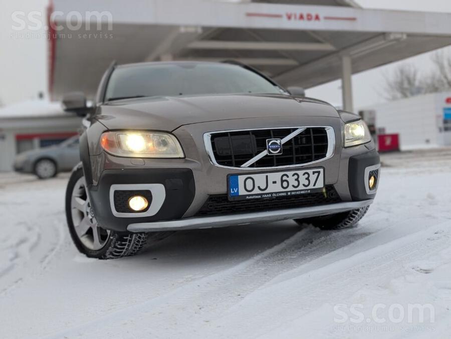Brūns Volvo XC70 2007 Rīga, ar dzinēja tilpumu 2.40 L un nobraukumu 268 tūkst. km par 5550 €, foto 3 vietnē AUTOMOTO.COM.LV