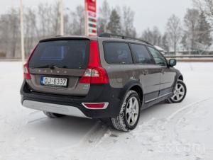 Brūns Volvo XC70 2007 Rīga, ar dzinēja tilpumu 2.40 L un nobraukumu 268 tūkst. km par 5550 €, foto 7 vietnē AUTOMOTO.COM.LV
