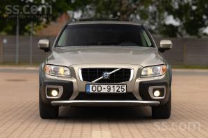 Brown Volvo XC70 2008 in Jelgava, with an engine capacity of 2.40 L and mileage of 0 thousand km for 6990 €, photo 17 on AUTOMOTO.COM.LV