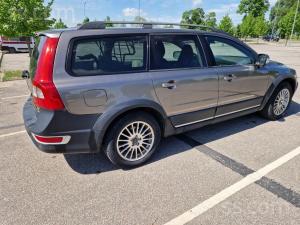 Brūns Volvo XC70 2008 Daugavpils, ar dzinēja tilpumu 2.40 L un nobraukumu 402 tūkst. km par 4300 €, foto 6 vietnē AUTOMOTO.COM.LV