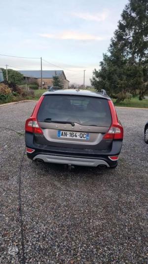 Brūns Volvo XC70 2010 Tauragė, ar dzinēja tilpumu 2.40 L un nobraukumu 355 tūkst. km par 5800 €, foto 4 vietnē AUTOMOTO.COM.LV
