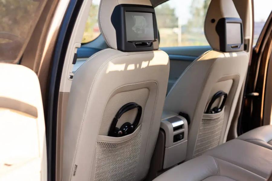 Brūns Volvo XC70 2012 Rīga, ar dzinēja tilpumu 2.40 L un nobraukumu 292 tūkst. km par 12900 €, foto 13 vietnē AUTOMOTO.COM.LV