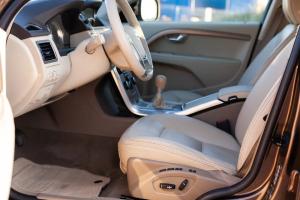 Brūns Volvo XC70 2012 Rīga, ar dzinēja tilpumu 2.40 L un nobraukumu 292 tūkst. km par 12900 €, foto 21 vietnē AUTOMOTO.COM.LV