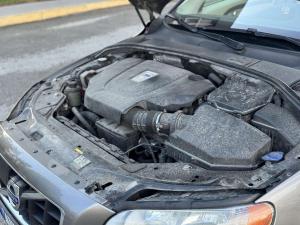 Brown Volvo XC70 2012 in Vilnius, with an engine capacity of 2.40 L and mileage of 470 thousand km for 6650 €, photo 25 on AUTOMOTO.COM.LV