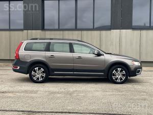 Brūns Volvo XC70 2012 Rīga, ar dzinēja tilpumu 2.40 L un nobraukumu 253 tūkst. km par 8790 €, foto 8 vietnē AUTOMOTO.COM.LV