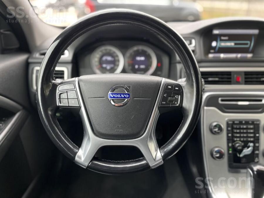 Brūns Volvo XC70 2012 Rīga, ar dzinēja tilpumu 2.40 L un nobraukumu 253 tūkst. km par 8790 €, foto 26 vietnē AUTOMOTO.COM.LV