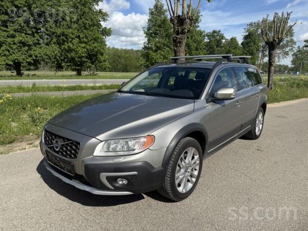 Brūns Volvo XC70 2013 Ogre, ar dzinēja tilpumu 2.40 L un nobraukumu 285 tūkst. km par 12799 €, foto 1 vietnē AUTOMOTO.COM.LV