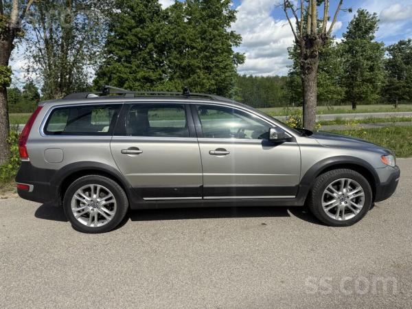 Brūns Volvo XC70 2013 Ogre, ar dzinēja tilpumu 2.40 L un nobraukumu 285 tūkst. km par 12799 €, foto 6 vietnē AUTOMOTO.COM.LV