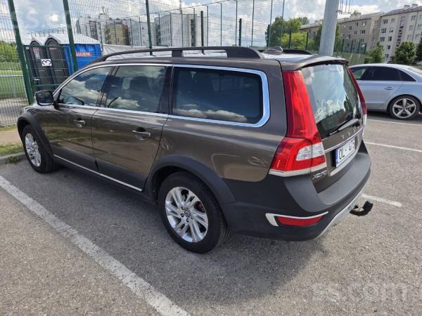 Brown Volvo XC70 2014 in Daugavpils, with an engine capacity of 2.00 L and mileage of 347 thousand km for 12300 €, photo 5 on AUTOMOTO.COM.LV