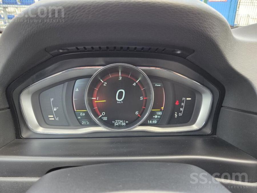 Brown Volvo XC70 2014 in Daugavpils, with an engine capacity of 2.00 L and mileage of 347 thousand km for 12300 €, photo 12 on AUTOMOTO.COM.LV