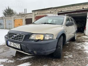 Brūns Volvo XC70 2004 Rīga, ar dzinēja tilpumu 2.40 L un nobraukumu 459 tūkst. km par 1599 €, foto 4 vietnē AUTOMOTO.COM.LV