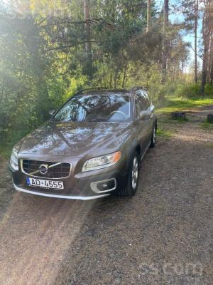 Brown Volvo XC70 2012 in Riga, with an engine capacity of 2.00 L and mileage of 0 thousand km for 10955 €, photo 4 on AUTOMOTO.COM.LV