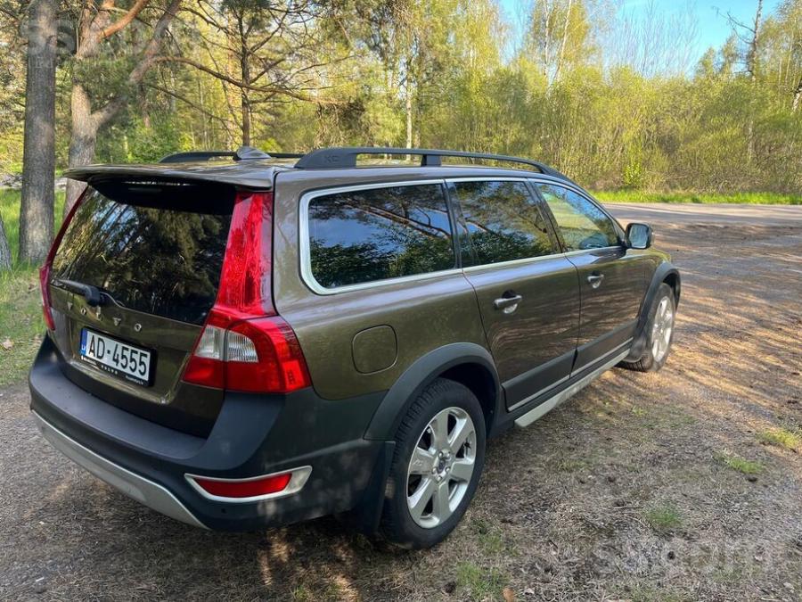 Brown Volvo XC70 2012 in Riga, with an engine capacity of 2.00 L and mileage of 0 thousand km for 10955 €, photo 5 on AUTOMOTO.COM.LV