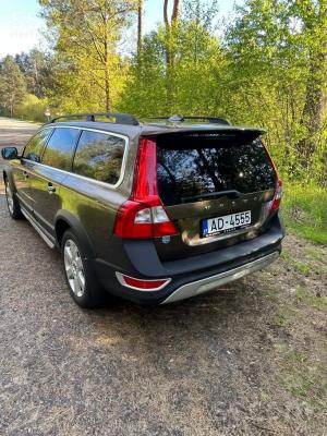 Brown Volvo XC70 2012 in Riga, with an engine capacity of 2.00 L and mileage of 0 thousand km for 10955 €, photo 6 on AUTOMOTO.COM.LV