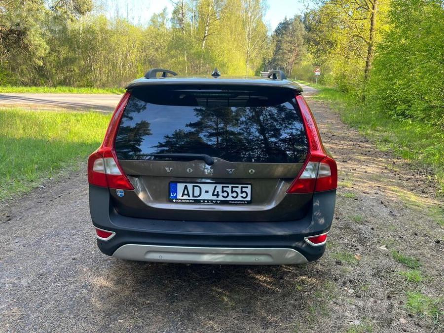 Brown Volvo XC70 2012 in Riga, with an engine capacity of 2.00 L and mileage of 0 thousand km for 10955 €, photo 7 on AUTOMOTO.COM.LV