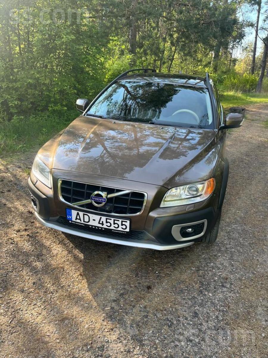 Brown Volvo XC70 2012 in Riga, with an engine capacity of 2.00 L and mileage of 0 thousand km for 10955 €, photo 10 on AUTOMOTO.COM.LV