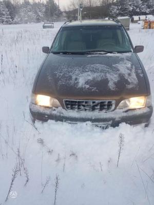 Brown Volvo XC70 1998 in Kaisiadorys, with an engine capacity of 2.44 L and mileage of 424 thousand km for 3500 €, photo 7 on AUTOMOTO.COM.LV