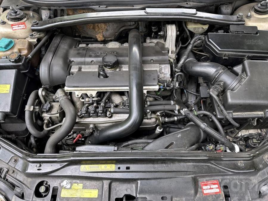 Brūns Volvo XC70 2001 Rīga, ar dzinēja tilpumu 2.40 L un nobraukumu 327 tūkst. km par 4200 €, foto 23 vietnē AUTOMOTO.COM.LV