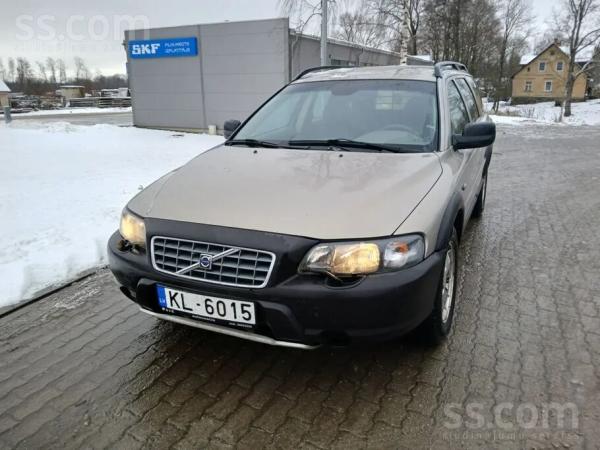 Brūns Volvo XC70 2002 Madona, ar dzinēja tilpumu 2.40 L un nobraukumu 0 tūkst. km par 2600 €, foto 1 vietnē AUTOMOTO.COM.LV
