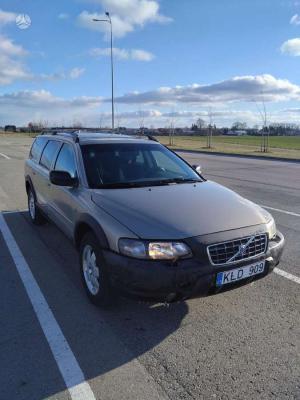 Brown Volvo XC70 2002 in Siauliai, with an engine capacity of 2.44 L and mileage of 466 thousand km for 2200 €, photo 2 on AUTOMOTO.COM.LV