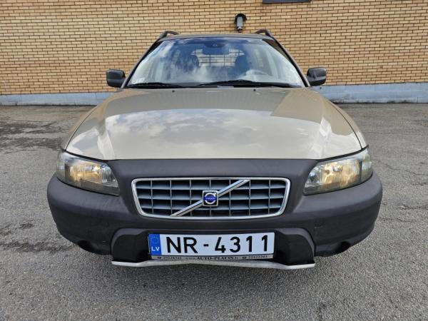 Brūns Volvo XC70 2002 Rīga, ar dzinēja tilpumu 2.40 L un nobraukumu 473 tūkst. km par 2950 €, foto 6 vietnē AUTOMOTO.COM.LV