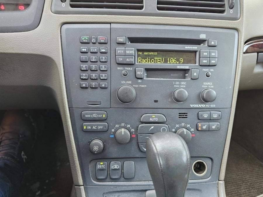 Brūns Volvo XC70 2002 Rīga, ar dzinēja tilpumu 2.40 L un nobraukumu 473 tūkst. km par 2950 €, foto 8 vietnē AUTOMOTO.COM.LV