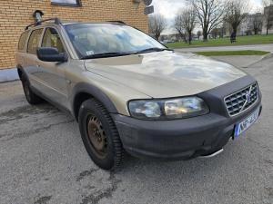 Brūns Volvo XC70 2002 Rīga, ar dzinēja tilpumu 2.40 L un nobraukumu 473 tūkst. km par 2950 €, foto 10 vietnē AUTOMOTO.COM.LV