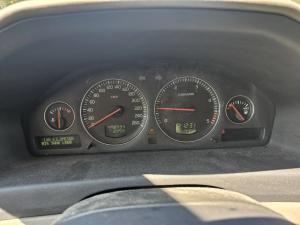 Brūns Volvo XC70 2002 Rīga, ar dzinēja tilpumu 2.40 L un nobraukumu 473 tūkst. km par 2950 €, foto 15 vietnē AUTOMOTO.COM.LV