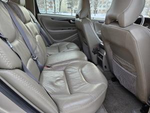 Brūns Volvo XC70 2002 Rīga, ar dzinēja tilpumu 2.40 L un nobraukumu 473 tūkst. km par 2950 €, foto 16 vietnē AUTOMOTO.COM.LV