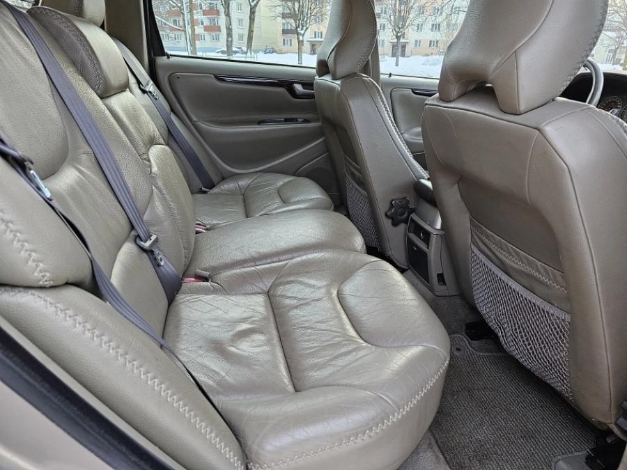 Brūns Volvo XC70 2002 Rīga, ar dzinēja tilpumu 2.40 L un nobraukumu 473 tūkst. km par 2950 €, foto 16 vietnē AUTOMOTO.COM.LV