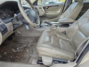 Brūns Volvo XC70 2002 Rīga, ar dzinēja tilpumu 2.40 L un nobraukumu 473 tūkst. km par 2950 €, foto 23 vietnē AUTOMOTO.COM.LV
