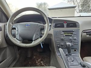 Brūns Volvo XC70 2002 Rīga, ar dzinēja tilpumu 2.40 L un nobraukumu 473 tūkst. km par 2950 €, foto 34 vietnē AUTOMOTO.COM.LV