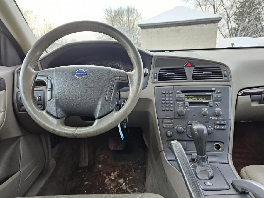 Brūns Volvo XC70 2002 Rīga, ar dzinēja tilpumu 2.40 L un nobraukumu 473 tūkst. km par 2950 €, foto 34 vietnē AUTOMOTO.COM.LV