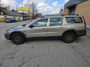 Brūns Volvo XC70 2002 Rīga, ar dzinēja tilpumu 2.40 L un nobraukumu 473 tūkst. km par 2950 €, foto 45 vietnē AUTOMOTO.COM.LV