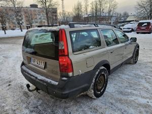 Brūns Volvo XC70 2002 Rīga, ar dzinēja tilpumu 2.40 L un nobraukumu 473 tūkst. km par 2950 €, foto 49 vietnē AUTOMOTO.COM.LV