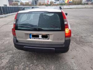 Brown Volvo XC70 2003 in Vilnius, with an engine capacity of 2.40 L and mileage of 419 thousand km for 750 €, photo 19 on AUTOMOTO.COM.LV