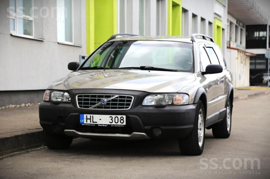 Коричневый Вольво ХС70 2003 в Рига, объемом двигателя 2.40 л и пробегом 0 тыс. км за 1995 €, фото 1 на AUTOMOTO.COM.LV