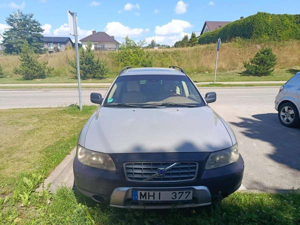 Brūns Volvo XC70 2003 Anykščiai, ar dzinēja tilpumu 2.40 L un nobraukumu 463 tūkst. km par 2000 €, foto 2 vietnē AUTOMOTO.COM.LV