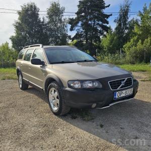 Brown Volvo XC70 2003 in Riga, with an engine capacity of 2.40 L and mileage of 0 thousand km for 3390 €, photo 4 on AUTOMOTO.COM.LV