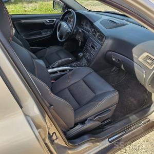 Brown Volvo XC70 2003 in Riga, with an engine capacity of 2.40 L and mileage of 0 thousand km for 3390 €, photo 15 on AUTOMOTO.COM.LV