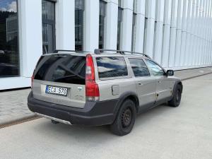 Brūns Volvo XC70 2003 Viļņa, ar dzinēja tilpumu 2.40 L un nobraukumu 330 tūkst. km par 1100 €, foto 3 vietnē AUTOMOTO.COM.LV