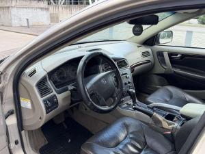 Brūns Volvo XC70 2003 Viļņa, ar dzinēja tilpumu 2.40 L un nobraukumu 330 tūkst. km par 1100 €, foto 6 vietnē AUTOMOTO.COM.LV