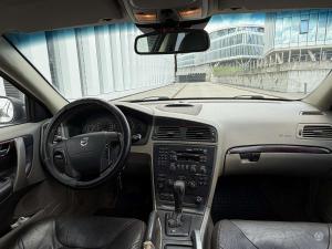 Brūns Volvo XC70 2003 Viļņa, ar dzinēja tilpumu 2.40 L un nobraukumu 330 tūkst. km par 1100 €, foto 8 vietnē AUTOMOTO.COM.LV