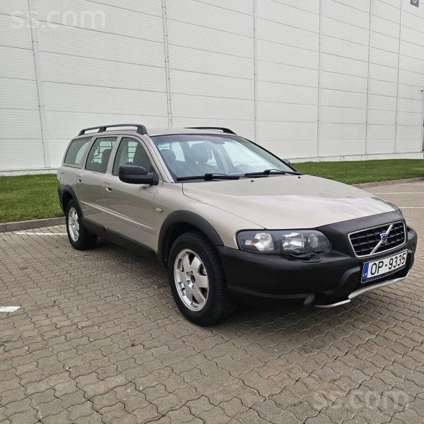 Volvo XC70 2003 RÄ«ga vietnÄ BrÅ«ns Volvo XC70 2003 RÄ«ga, ar dzinÄja tilpumu 2.40 L un nobraukumu 345 tÅ«kst. km par 2640 ā¬, foto 1 vietnÄ AUTOMOTO.COM.LV