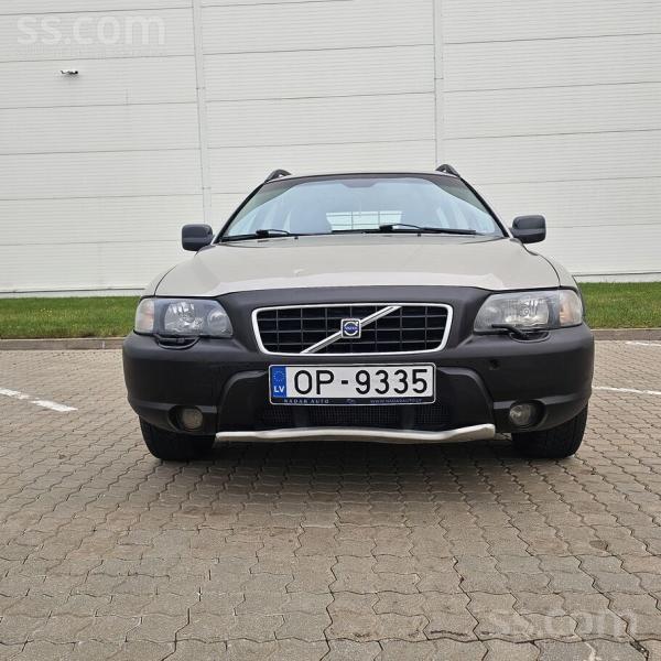 Volvo XC70 2003 RÄ«ga vietnÄ BrÅ«ns Volvo XC70 2003 RÄ«ga, ar dzinÄja tilpumu 2.40 L un nobraukumu 345 tÅ«kst. km par 2640 ā¬, foto 3 vietnÄ AUTOMOTO.COM.LV