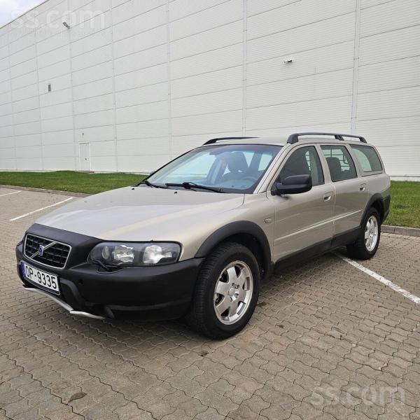 Volvo XC70 2003 RÄ«ga vietnÄ BrÅ«ns Volvo XC70 2003 RÄ«ga, ar dzinÄja tilpumu 2.40 L un nobraukumu 345 tÅ«kst. km par 2640 ā¬, foto 4 vietnÄ AUTOMOTO.COM.LV