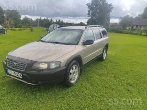 Brown Volvo XC70 2004 in Valmiera, with an engine capacity of 2.50 L and mileage of 553 thousand km for 2500 €, photo 3 on AUTOMOTO.COM.LV