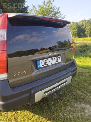 Brown Volvo XC70 2004 in Kuldiga, with an engine capacity of 2.40 L and mileage of 290 thousand km for 4700 €, photo 6 on AUTOMOTO.COM.LV