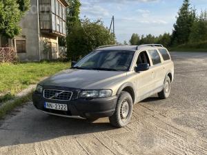 Brown Volvo XC70 2004 in Cesis, with an engine capacity of 2.40 L and mileage of 331 thousand km for 1700 €, photo 3 on AUTOMOTO.COM.LV