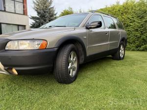 Brūns Volvo XC70 2004 Rīga, ar dzinēja tilpumu 2.40 L un nobraukumu 342 tūkst. km par 4100 €, foto 4 vietnē AUTOMOTO.COM.LV